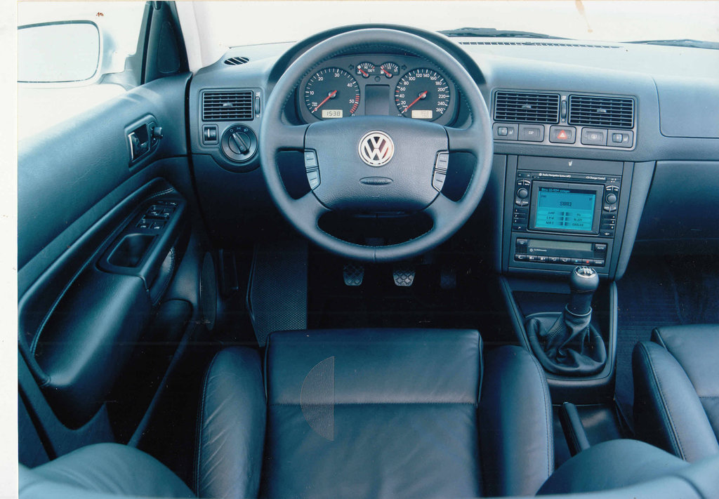 Pressefoto VW Golf Cockpit 2000 prf-673 - Histoquariat